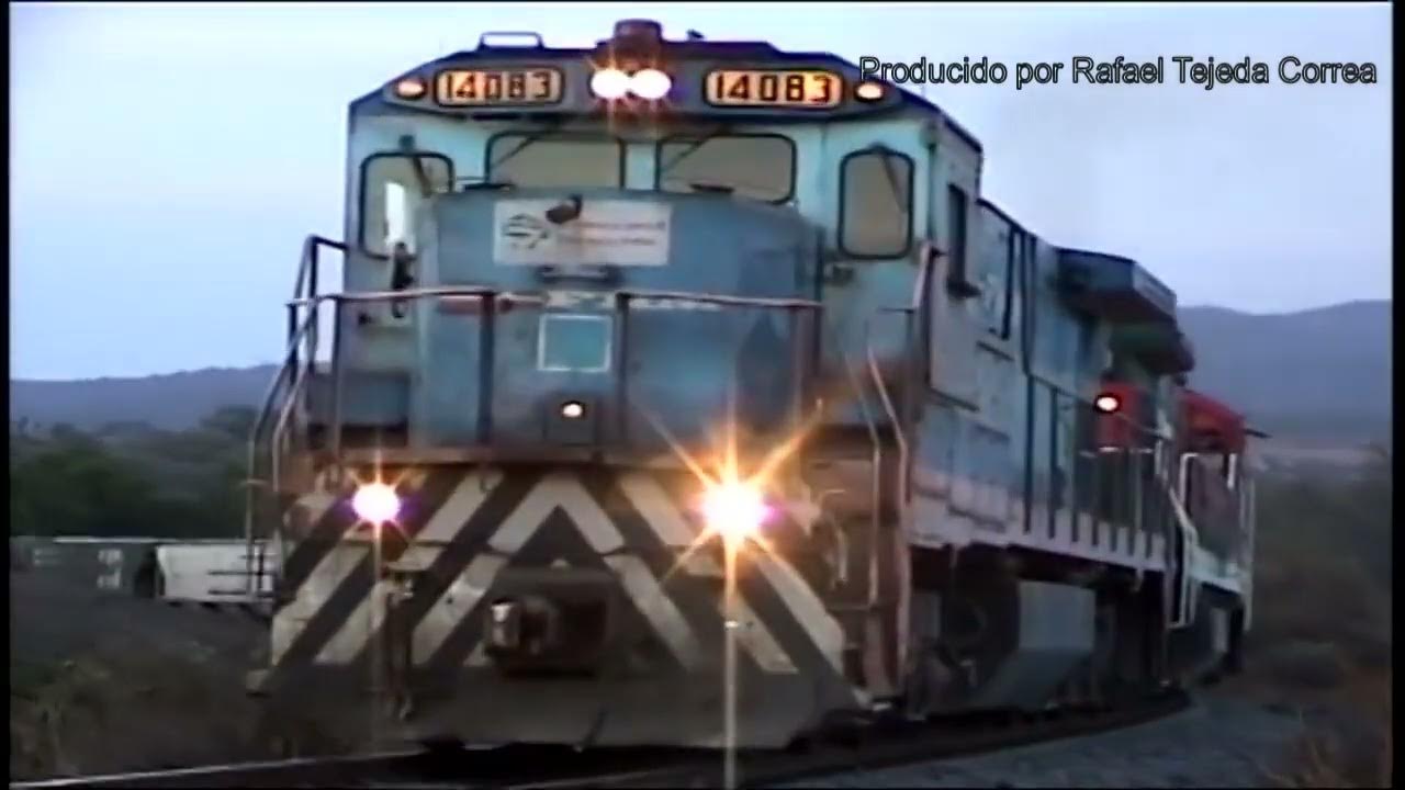 tren de carga de ferromex con la máquina 14083, la 3555 y la 13063, junto con un cabus - YouTube