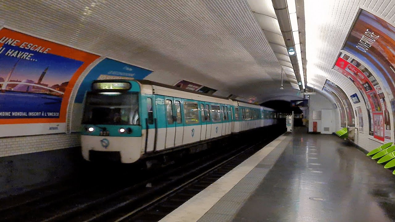 Ligne 8 du Métro de Paris - Commerce (Quais décalés) - YouTube