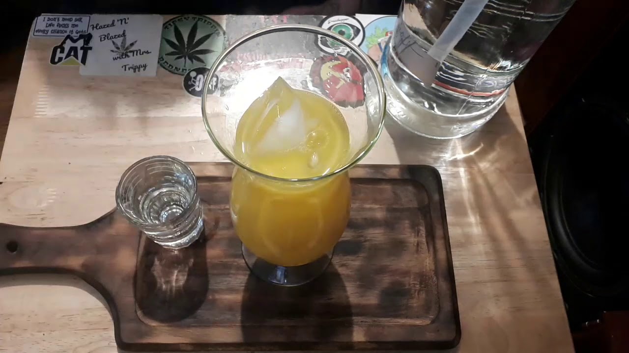 HOW TO MAKE A SWAMP JUICE COCKTAIL TRIPPYS WAY - YouTube