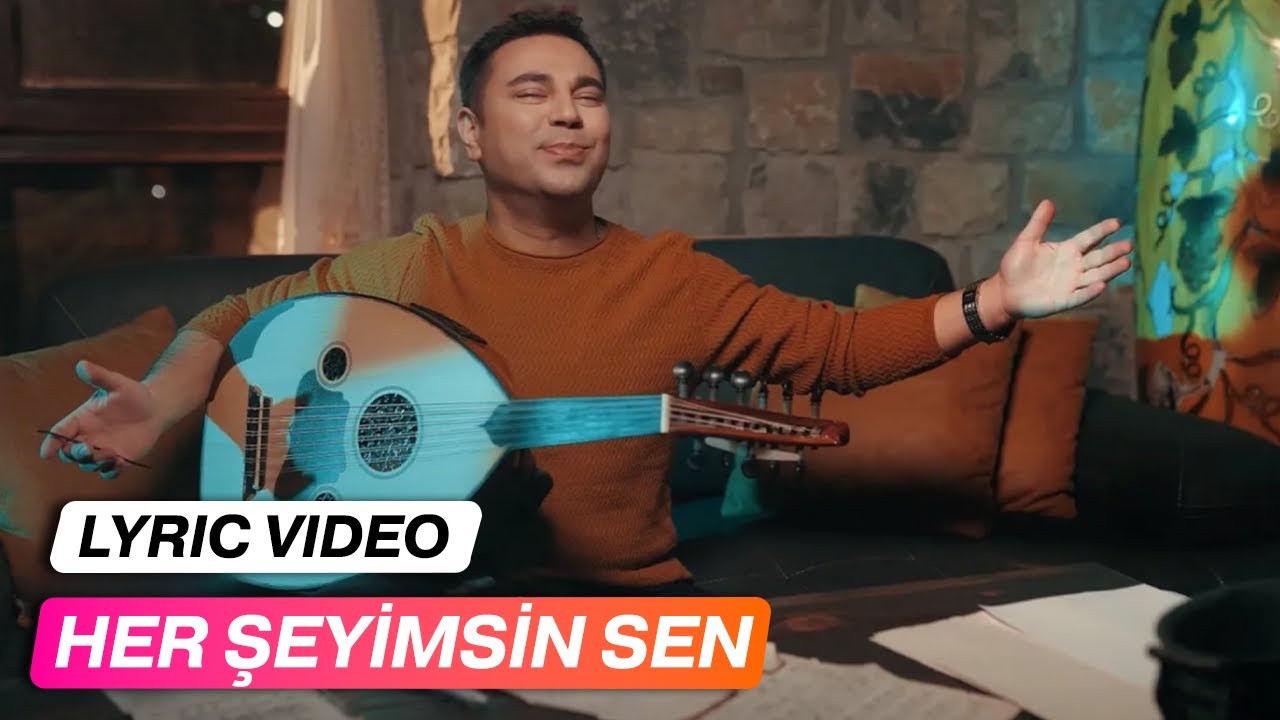 Hayri Akça - Her Şeyimsin Sen (Lyric Video) - YouTube