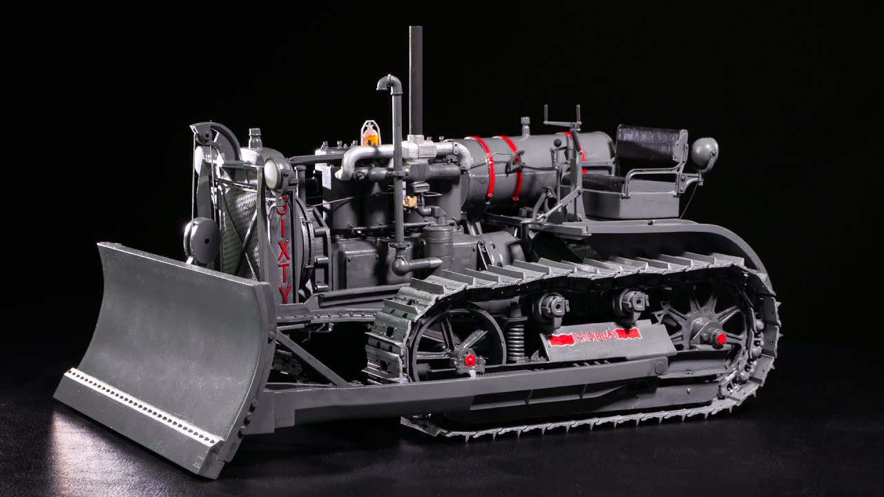 Check Out This Epic 1/20 Scale Model of the Iconic Caterpillar 60 ...