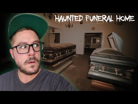 TERRIFYING GHOSTLY ENCOUNTER AT HAUNTED ABANDONED FUNERAL HOME - YouTube