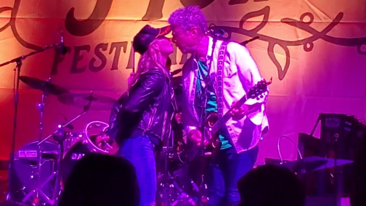 The Jayhawks - "Until You Came Along" Live at Sing Us Home Festival ...