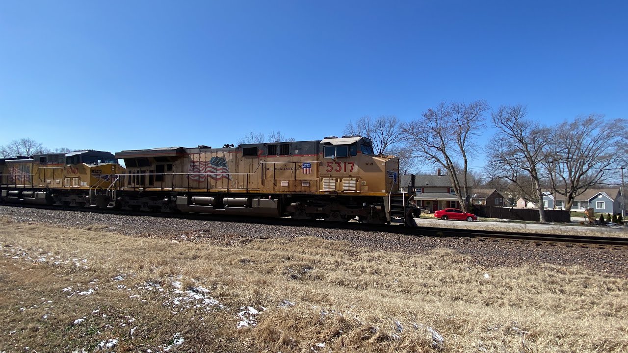 WB Empty UCEX Coal in LS - YouTube