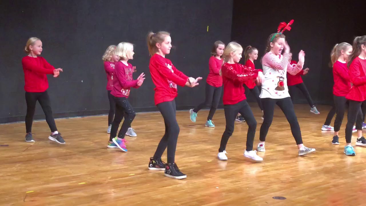 Emma - December 2017 Dance Recital - YouTube