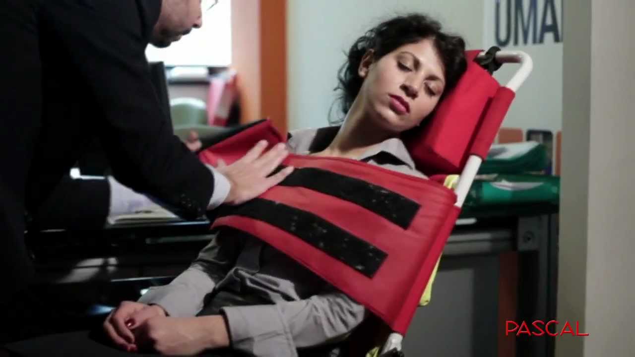 How to rescue an unconscious person during an emergency - YouTube