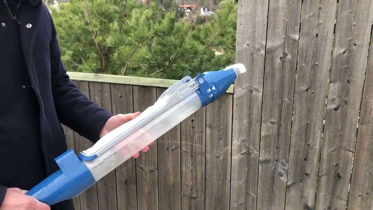 Rengör pool & spa med Fixor by Nitor vakuumdammsugaren - YouTube