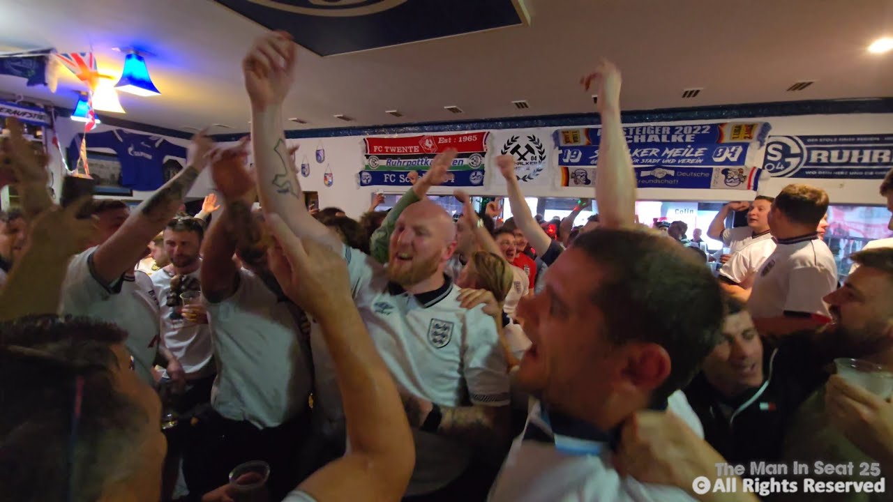 Bukayo Saka Chant in Gelsenkirchen | England v Serbia | Euro 2024 - YouTube