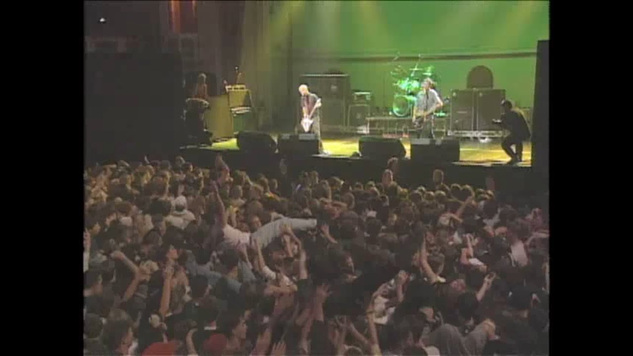 Green Day Performs "Welcome To Paradise" Live in 1994 "Jaded In Chicago ...