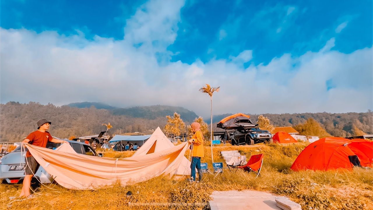 Camping Ground di kaki Gunung Merbabu. View Terbaik. | Merbabu ...