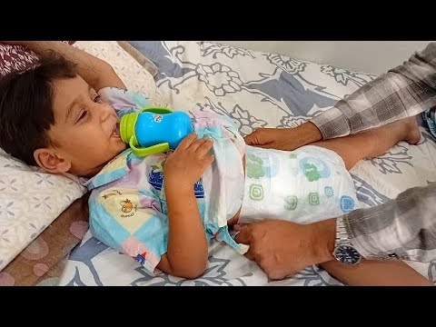 New parents how to change baby diaper first baby change diaper #cutebaby #funny 