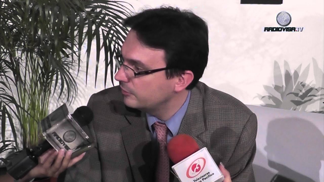 Rafael Estrada - Entrevista Conferencia "Dignidad Humana" - YouTube