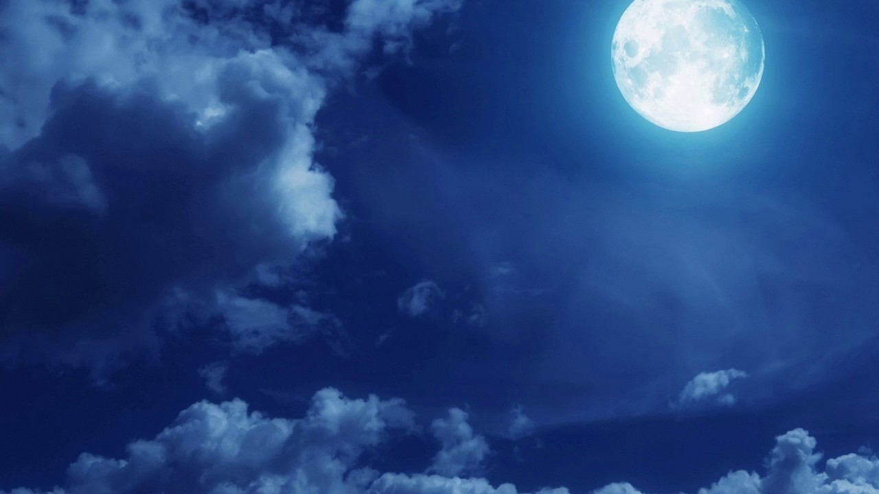 月の記憶 - YouTube