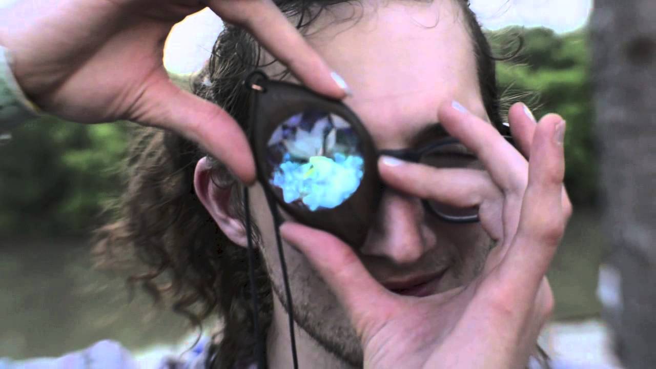 Future Eyes TV - Crystal monocle - Reed Fuchs - YouTube