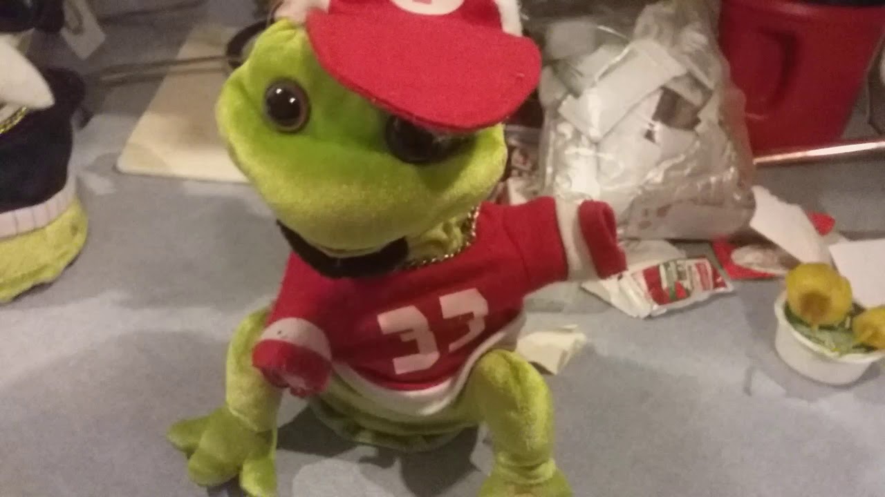 Gemmy Animated Frogz Jump Around (RARE) - YouTube