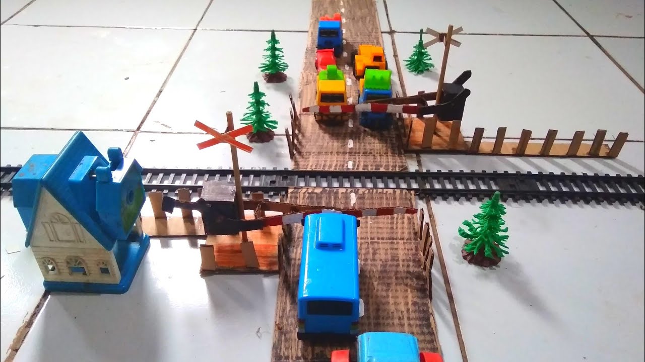 Miniature railroad crossing cardboard // Safety On The Railway Crossing ...