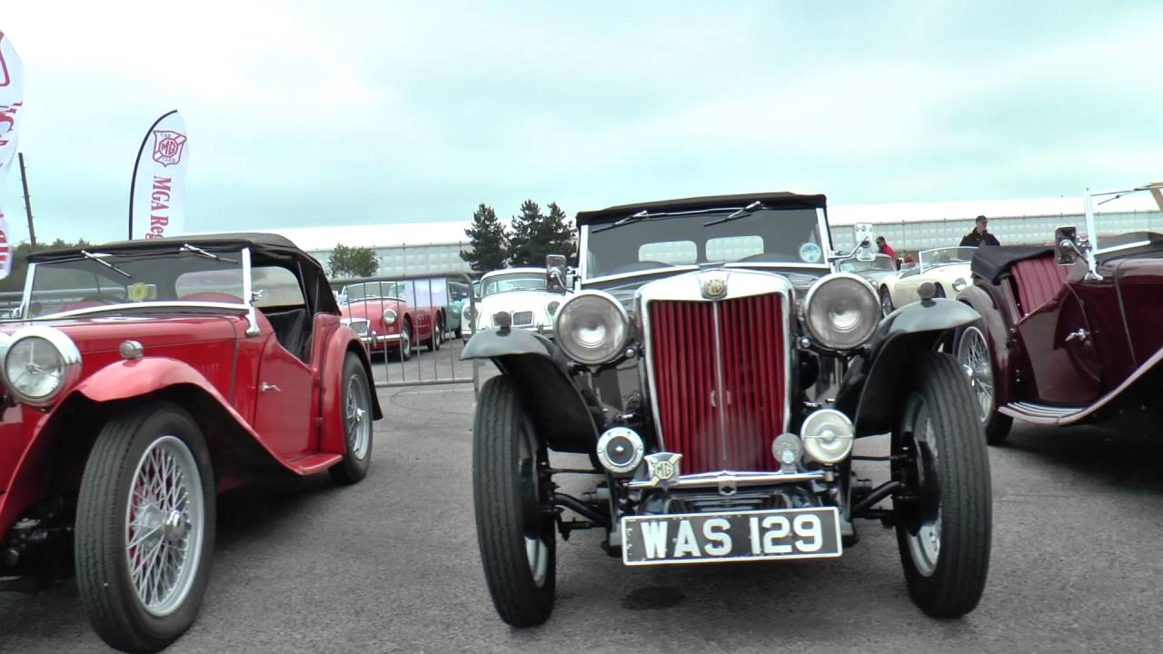 MG Car Club MG Live 2016 - seen outside in the Register parking - YouTube