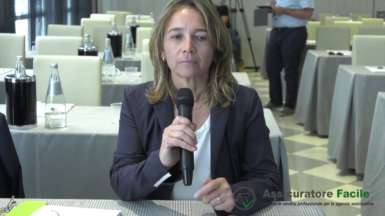 Testimonianza Maria Renda su Assicuratore Facile - YouTube