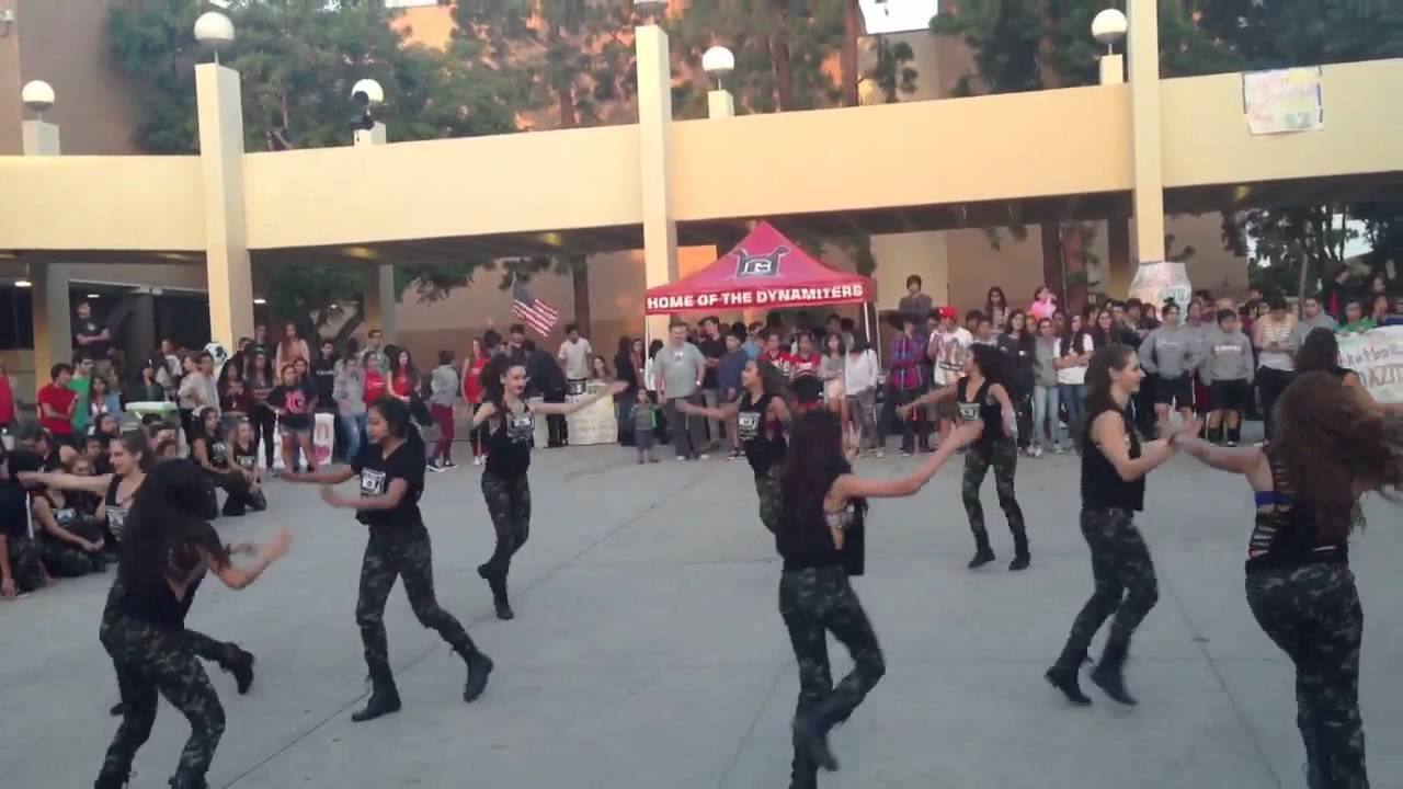 Glendale High School Dance Team - YouTube