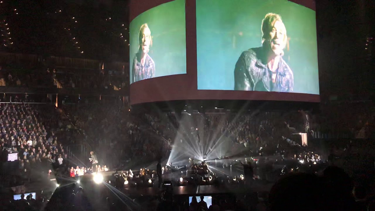 Passion 2019 opening at State Farm Arena - YouTube