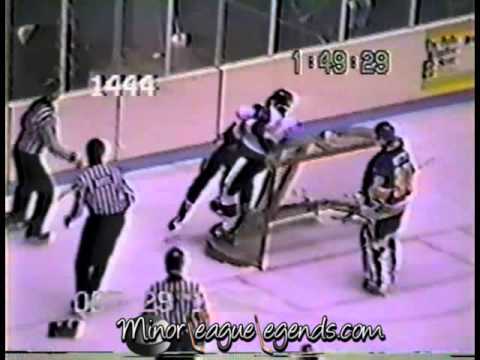 Oct 29, 1989 Randy Skarda vs Carl Mokosak Peoria Rivermen vs Fort Wayne Komets - YouTube