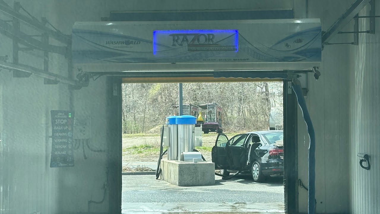WashWorld RAZOR: Auto Shower Car Wash: Fitchburg Site - YouTube