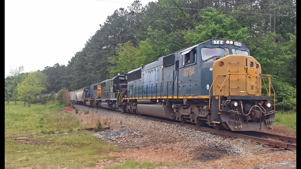 L&C Train 12 With L&C Leader 8784 At Chester SC On The L&C Mainline. 4 ...