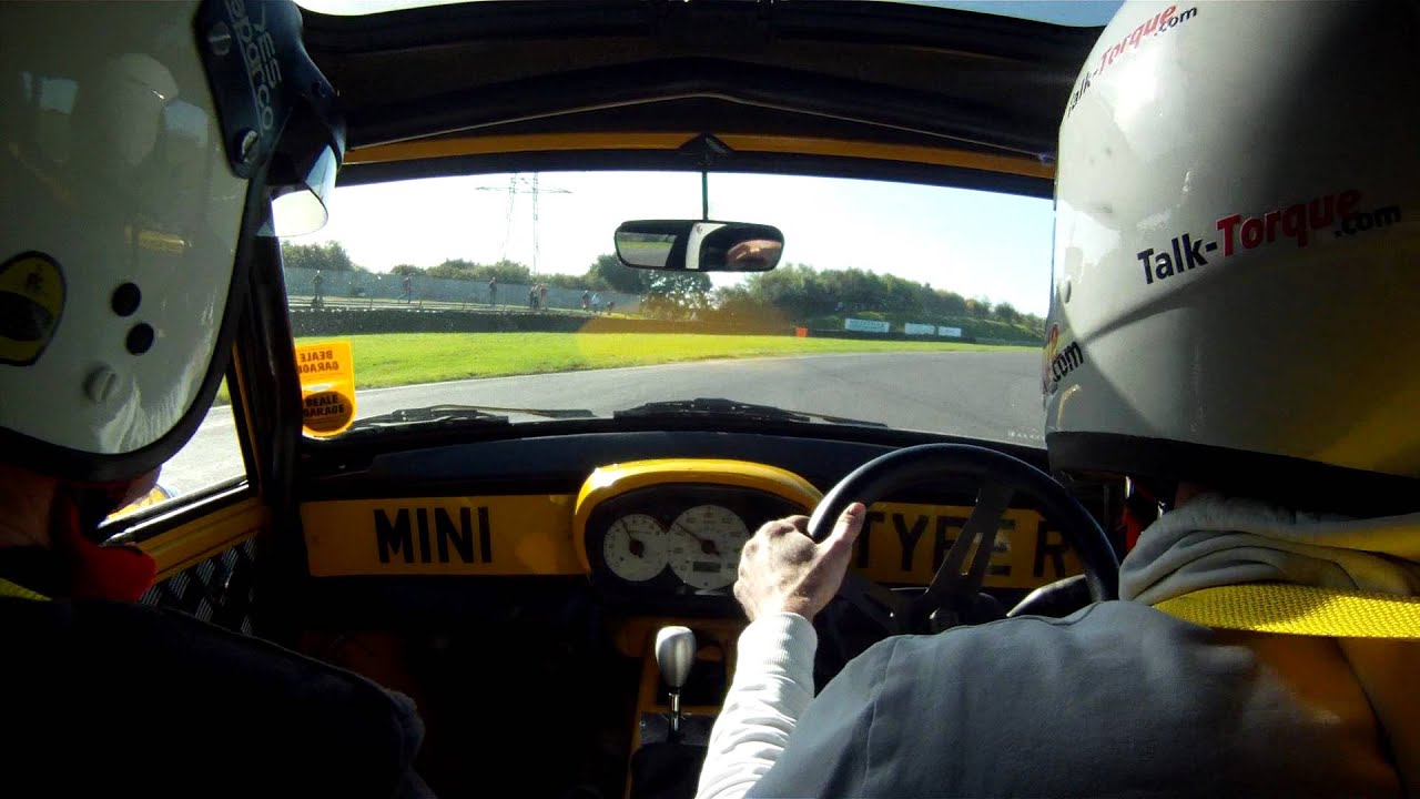 Tim Byard and Andy Field @ Miniday 2012 Castle Combe - YouTube