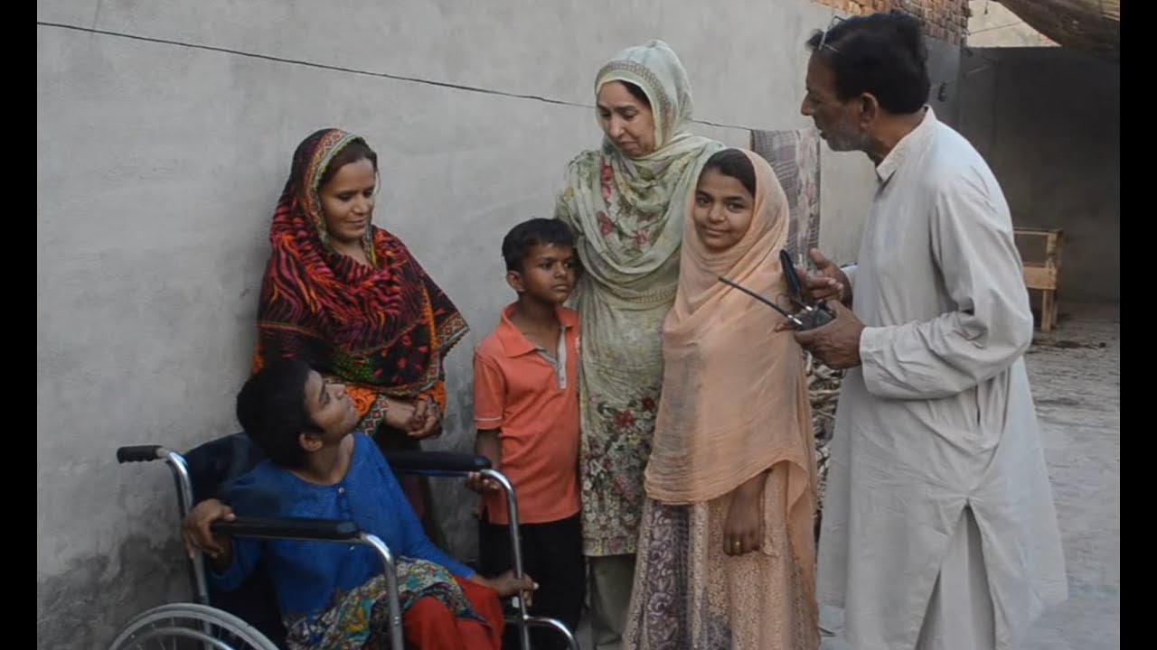 A Pakistani Mother Says 'Thank you God' for giving such beautiful kids ...