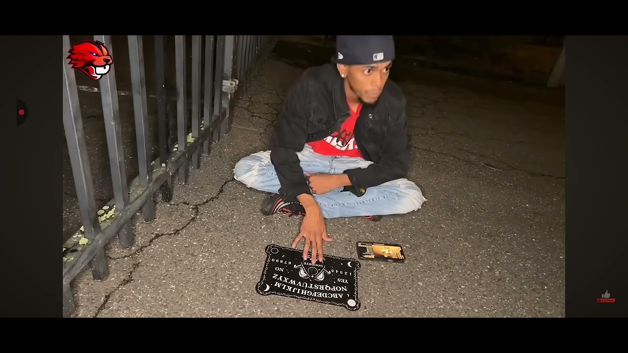 PRIMEIRO VIDEO REAGINDO - YouTube