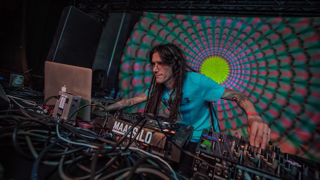 Psychedelic Rave - Maassilo 2018 - YouTube