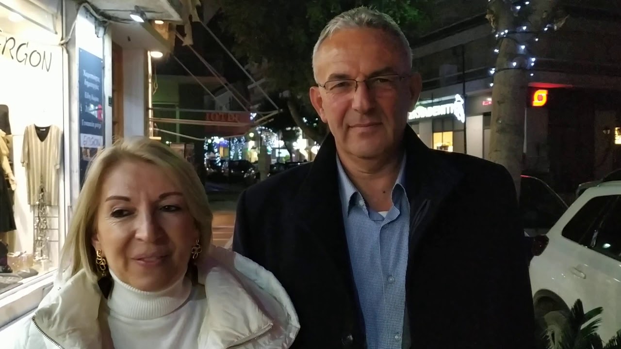 Ευχές από το Γιάννη Καραπανάγο και την Αννή Κόντη - YouTube