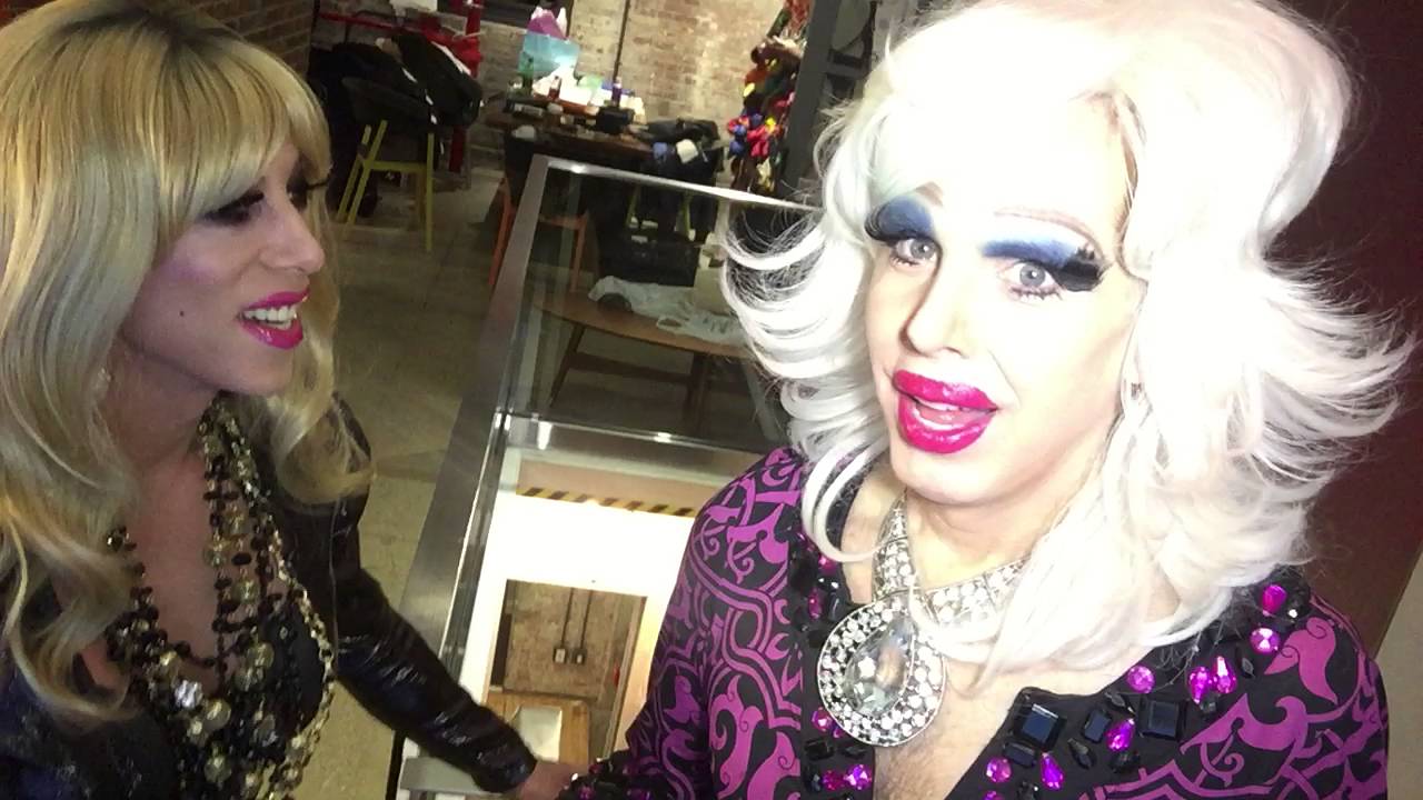 YOUTUBE STUDIOS TOUR! with Pickles - YouTube