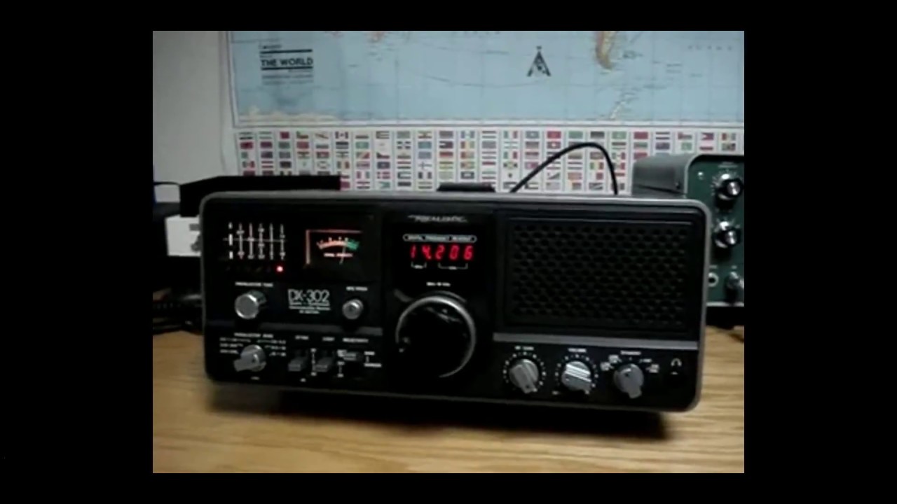 Electronically Restored and modified Realistic DX-302 Shortwave - YouTube