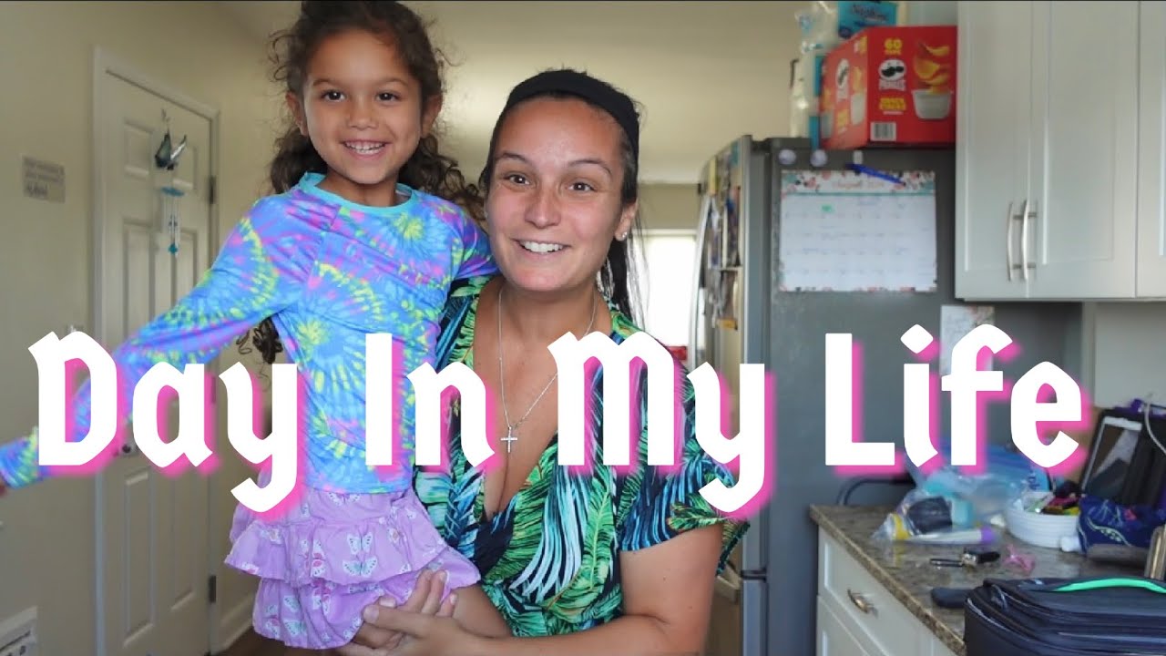 Day in the Life of a SAHM, Pool Time, Solo Mom Day, Mom Vlog - YouTube