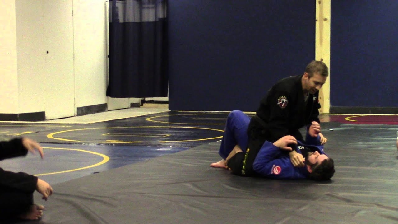 Belly Down Armbar to Counter the Upa Mount Escape - YouTube
