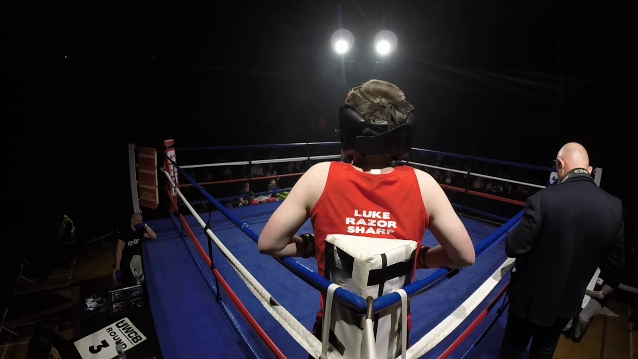 Ultra White Collar Boxing | Reading | Luke Sharp Vs Nikki Russell - YouTube