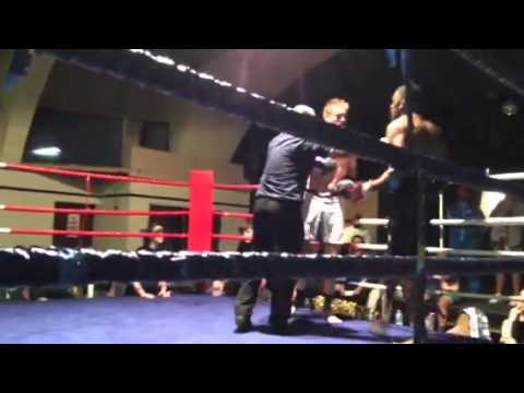 Ben vickers k1 vs kaz round 2 - YouTube