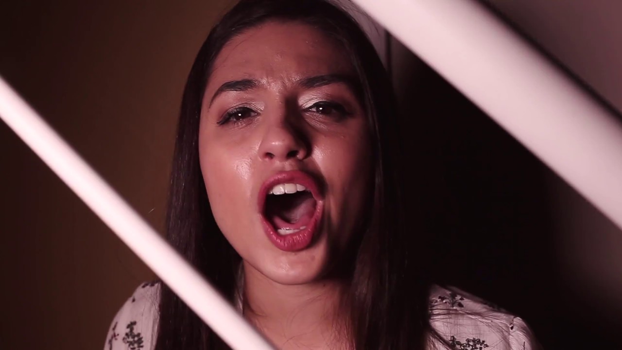 Avril Lavigne - Let Me Go (Lorena Zanetti Cover) - YouTube