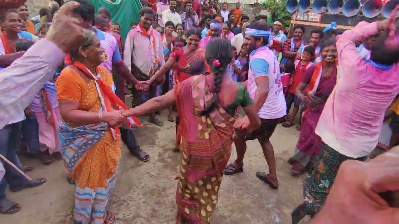 aatho attamma kuthuroo song - YouTube