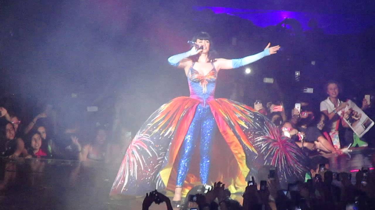 Katy Perry Firework Mexico City The Prismatic World Tour - Palacio de ...