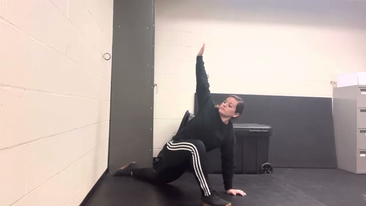 Lower body/ Hip Mobility Warm-up - YouTube