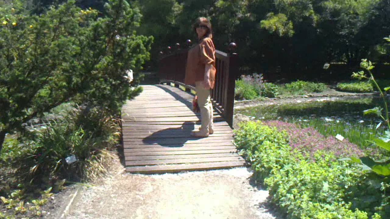 Botanički vrt Zagreb - YouTube