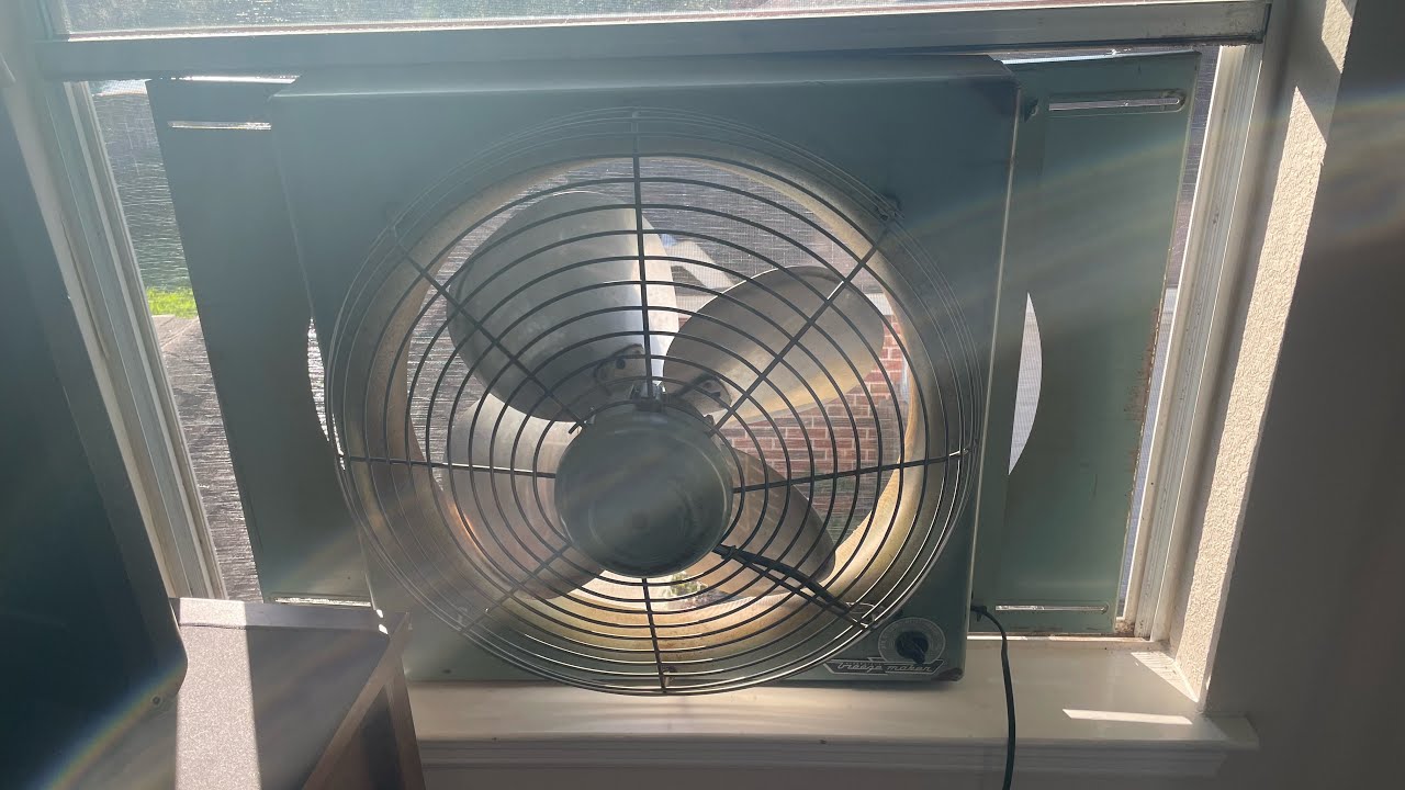 Breezemaker Model 87 Window Fan - YouTube