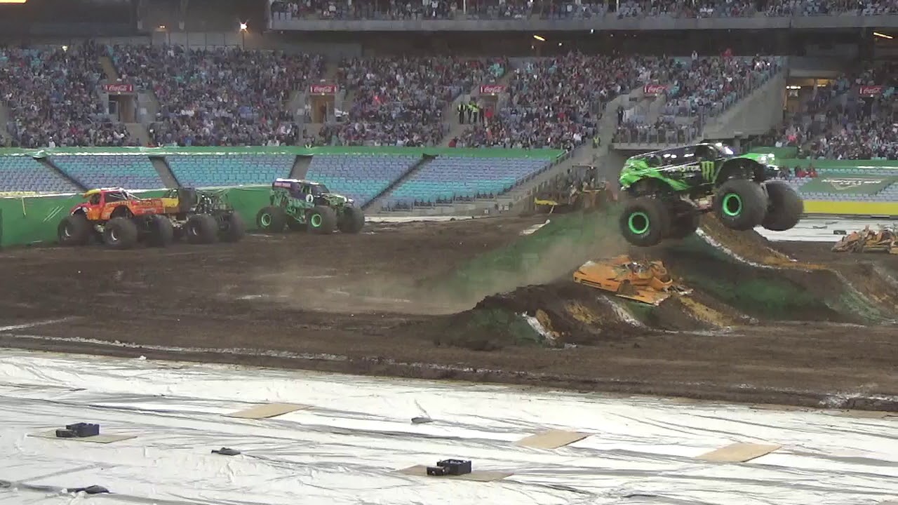 Monster Jam Sydney Freestyle #8 Monster Energy - YouTube