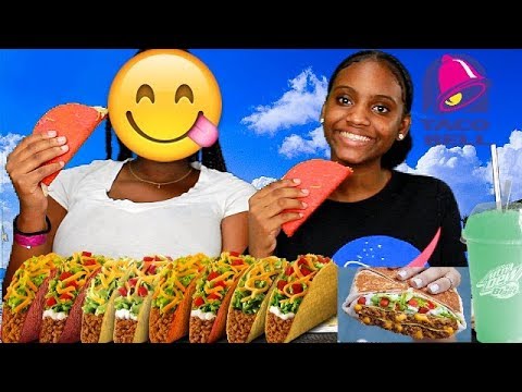 TACO BELL NEW TRIPLE DOUBLE CRUNCH WRAP MUKBANG! FT: ONE OF OUR ...