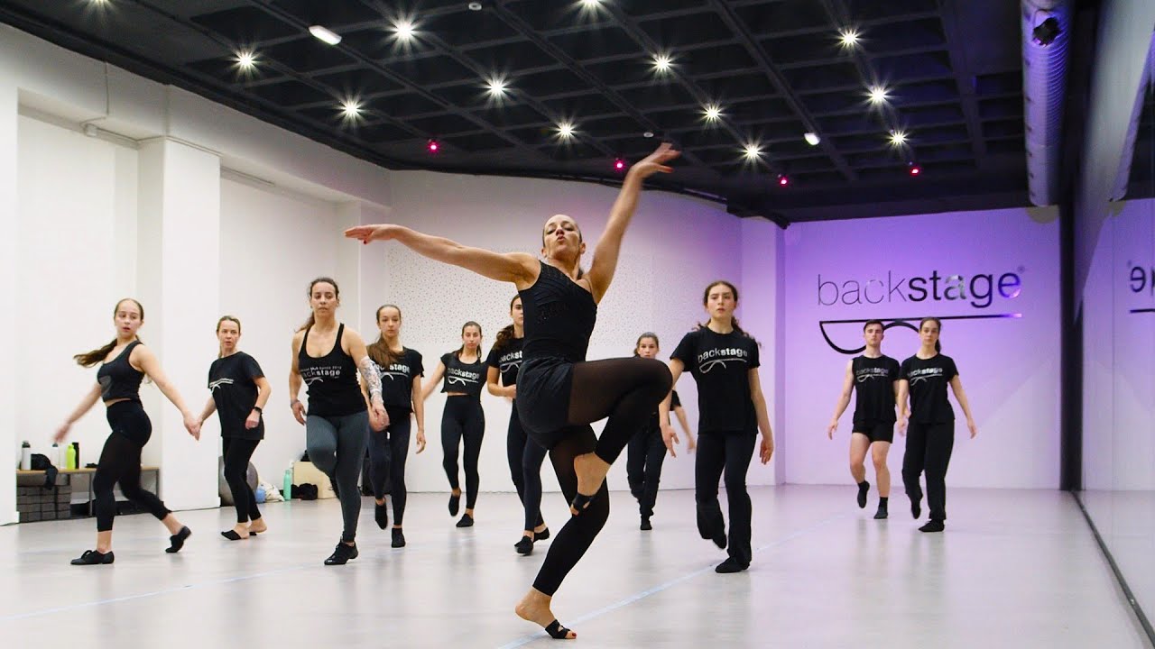 Dança Jazz na backstage - YouTube