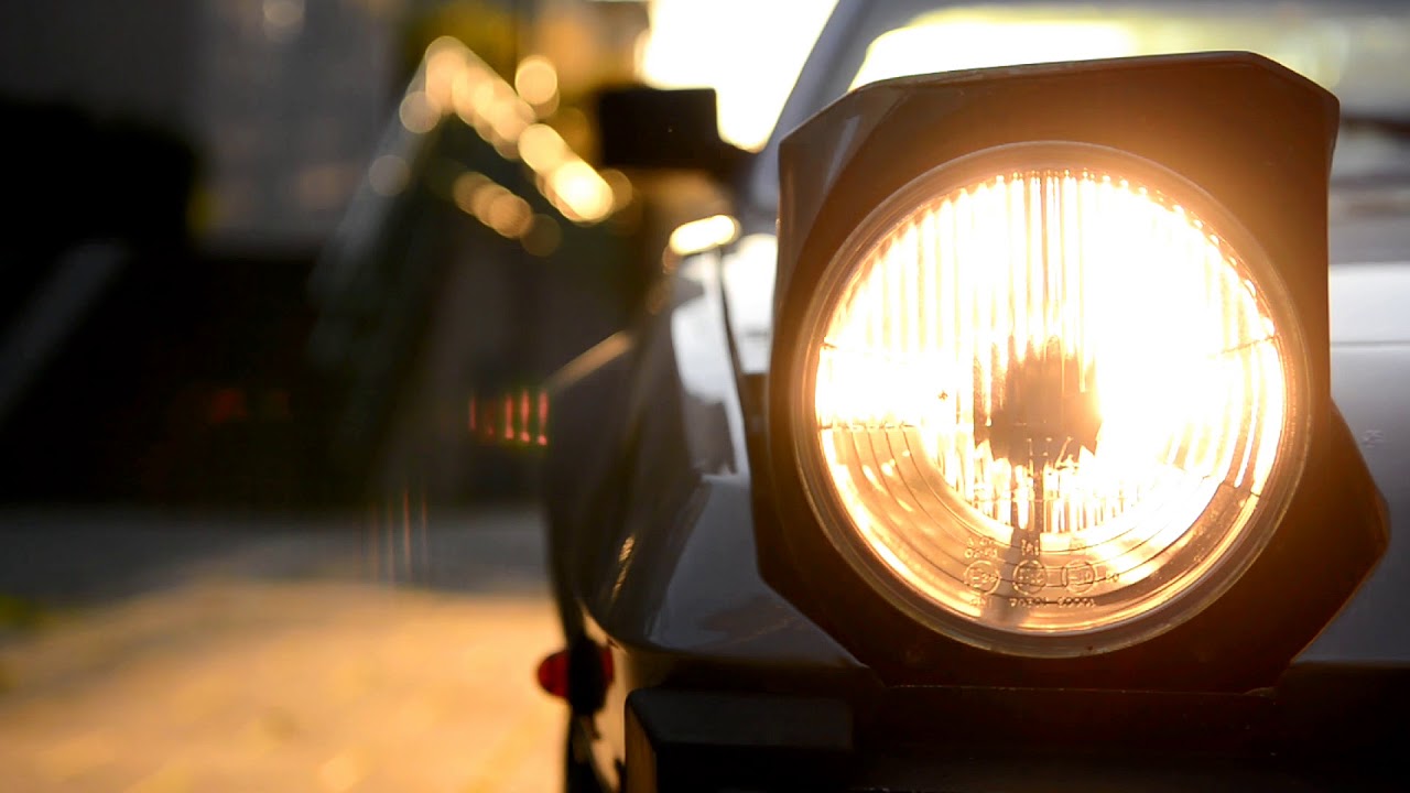 Pop-up headlights :) - YouTube