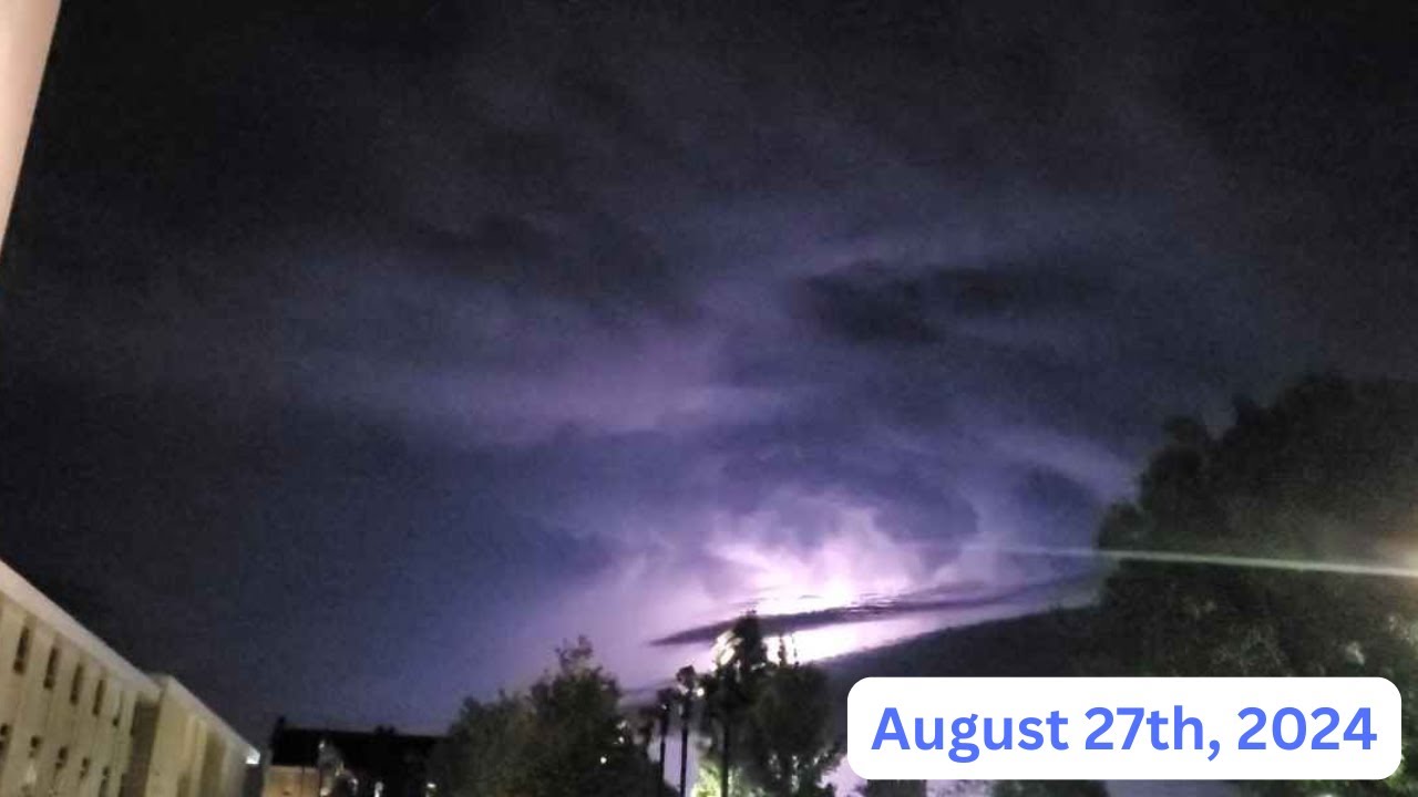 Late August Lightning Show In Illinois (August 27th, 2024) - YouTube