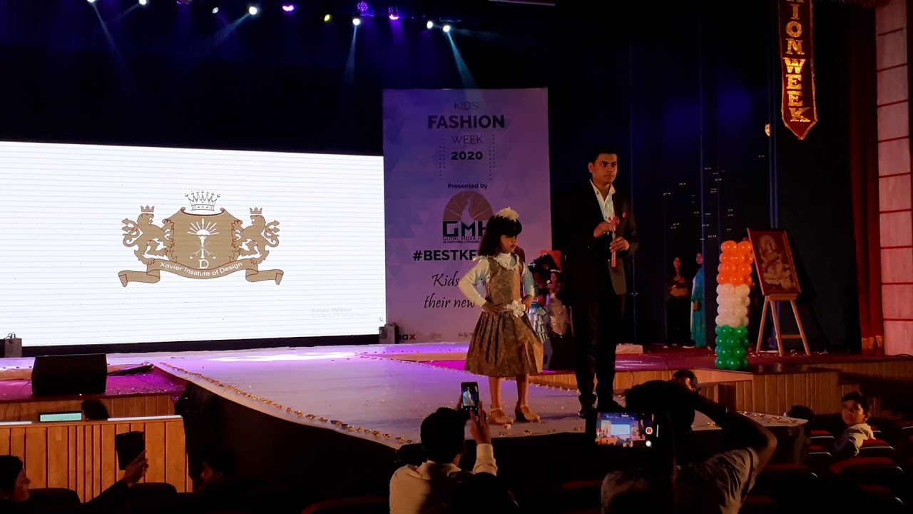 Environment friendly dress 2020 in fashion show - YouTube